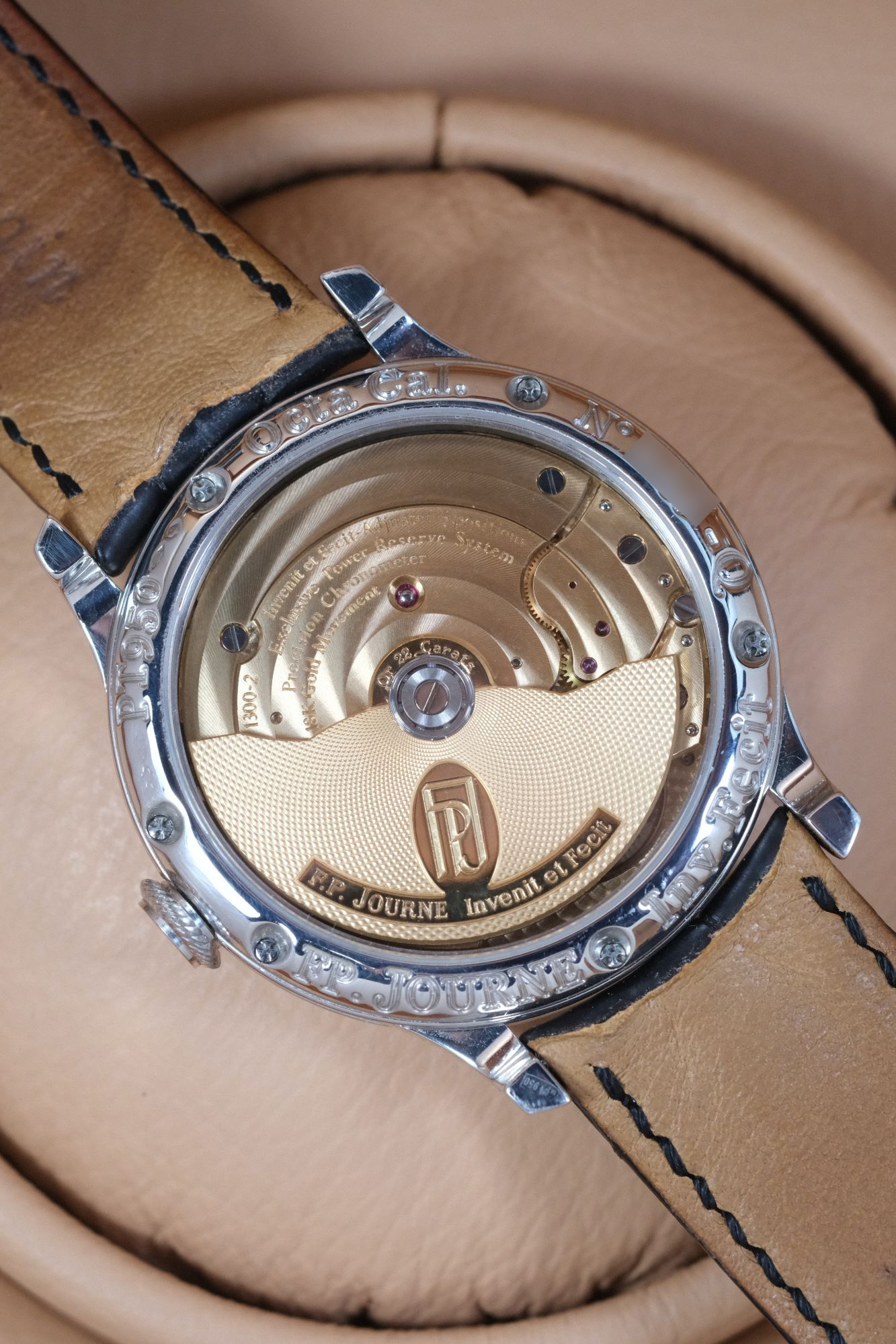 Ineichen Auctioneers - Octa Calendrier Platinum 38mm